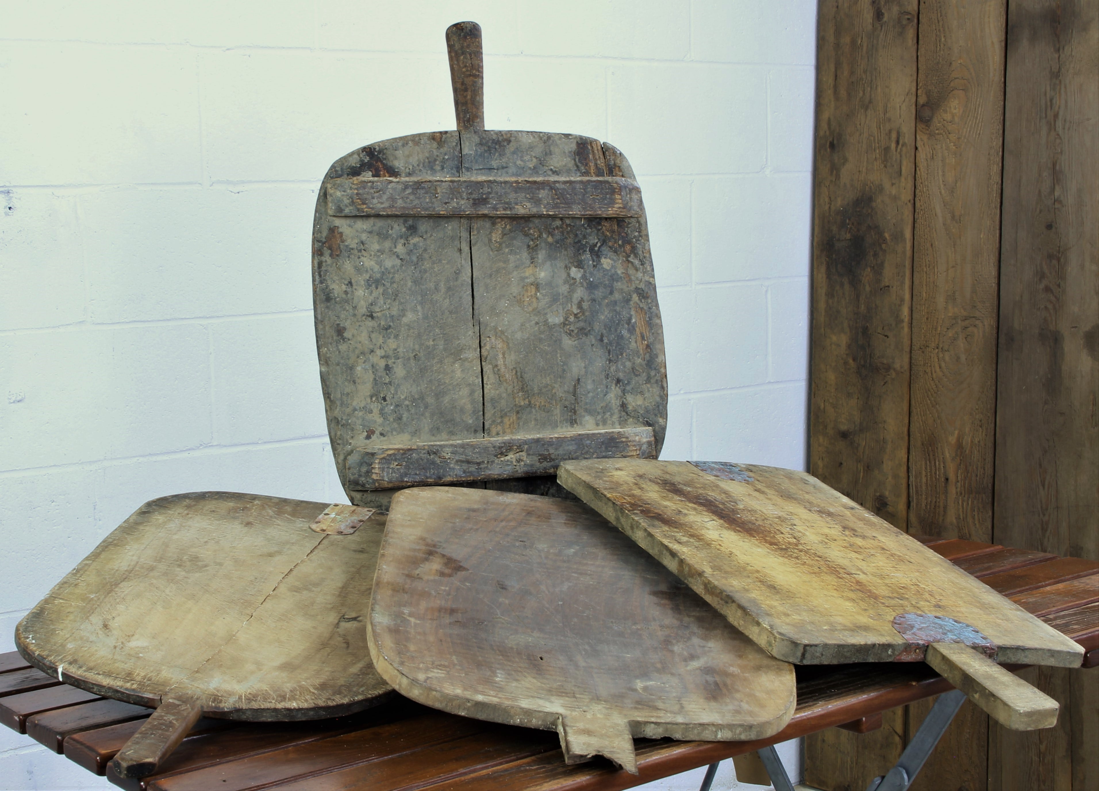 WD57A MEDIUM TURKISH BREADBOARDS