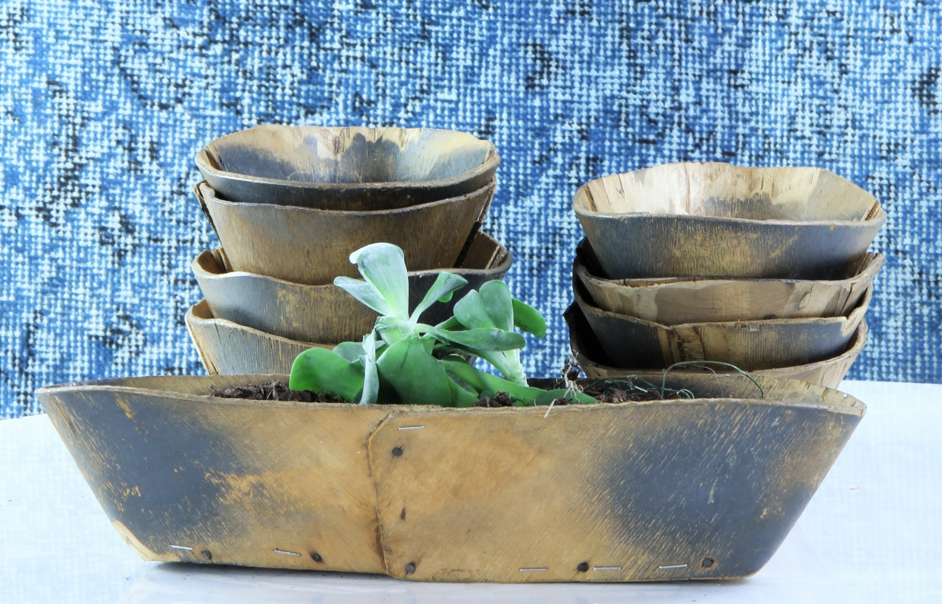DECORATIVE OBJECTS